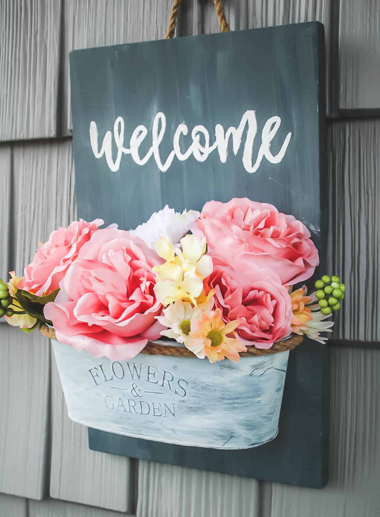 How To Make A Welcome Sign Wall Planter - Cottage On Bunker Hill