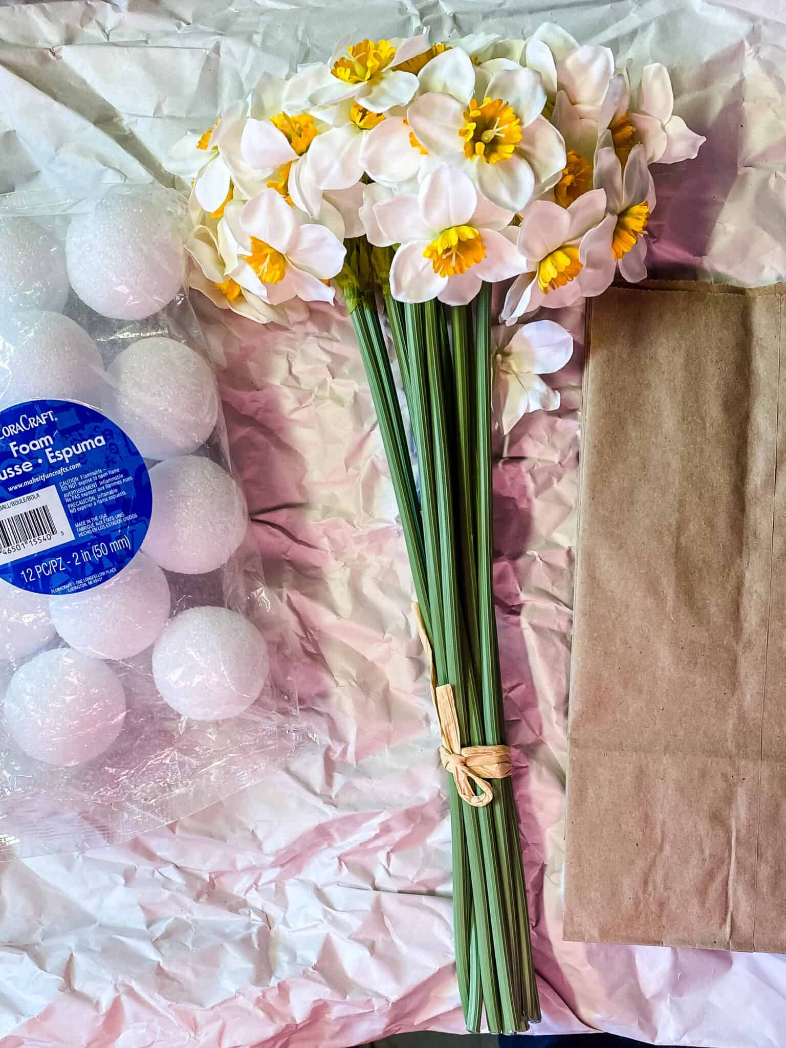 Daffodil Arrangement DIY - Cottage On Bunker Hill