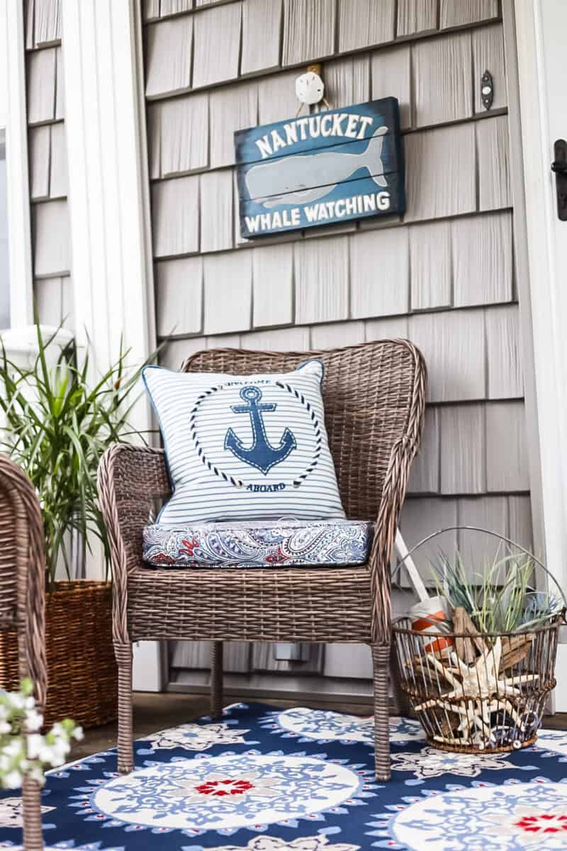 Get the Coastal Look: New England Style Decorating for Your Home ...