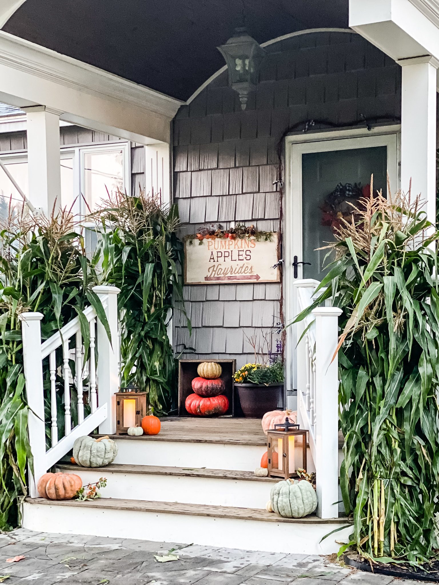 Small Front Porch Fall Decor: Charming Ideas for Autumn - Cottage On ...