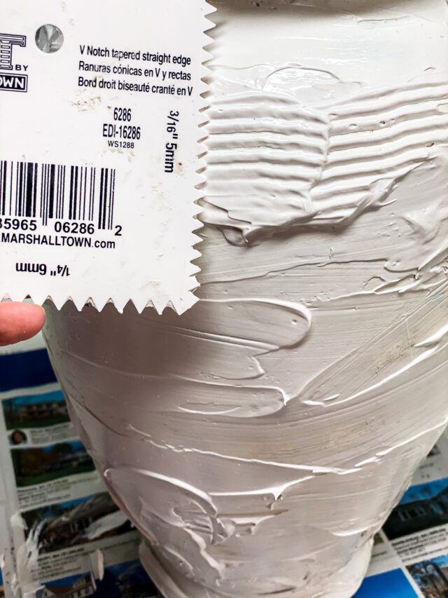 Upcycle with Style: Vase Makeovers Using Recycled and Secondhand Finds ...