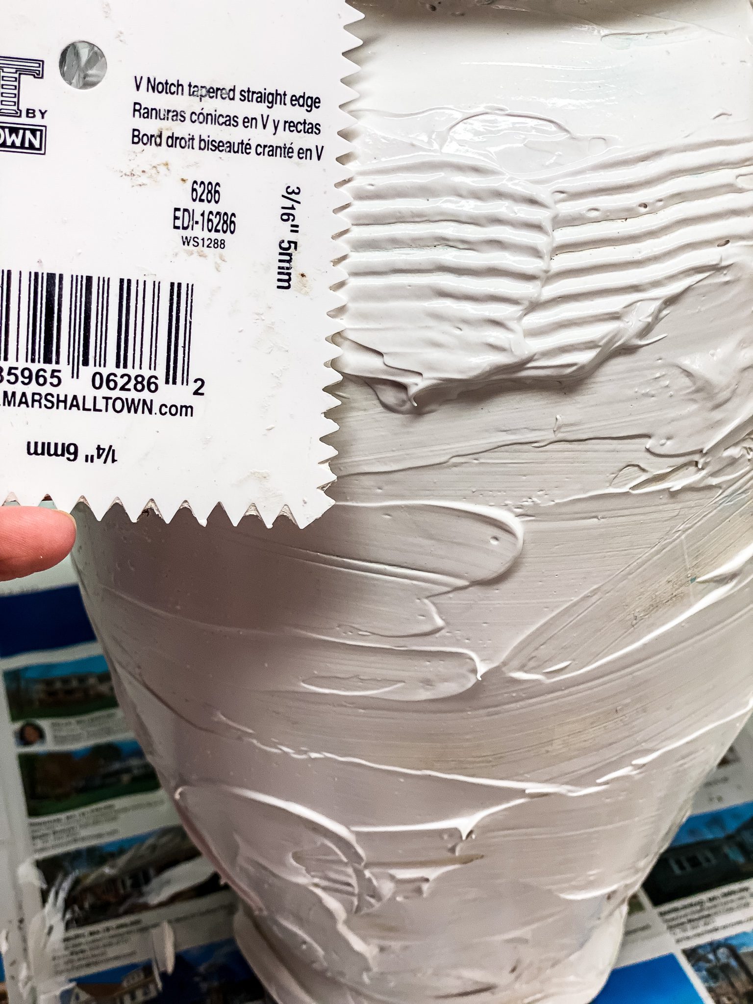 Upcycle with Style: Vase Makeovers Using Recycled and Secondhand Finds ...