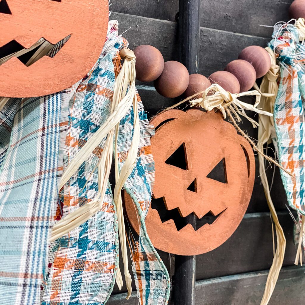 How to Make a Festive Pumpkin Garland (Even If You're Not Crafty ...