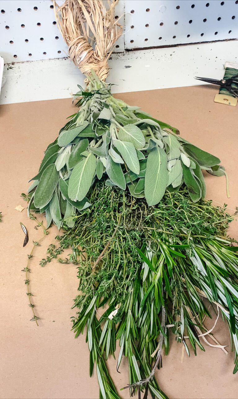 Crafting with Nature: 25 DIY Projects Using Flowers and Botanicals ...