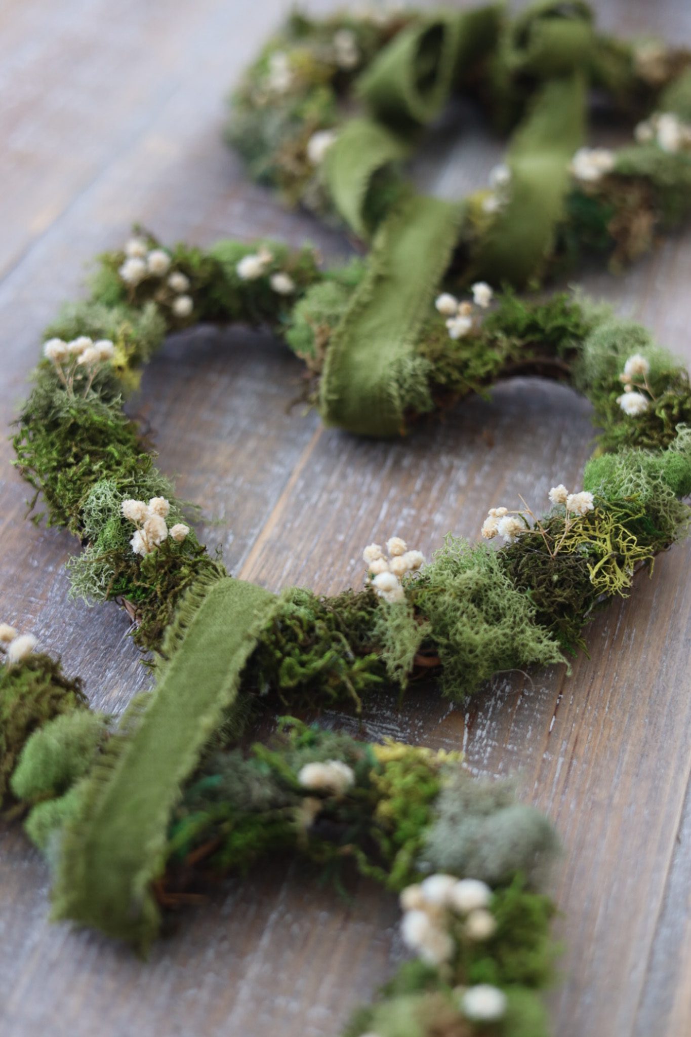 Crafting with Nature: 25 DIY Projects Using Flowers and Botanicals ...