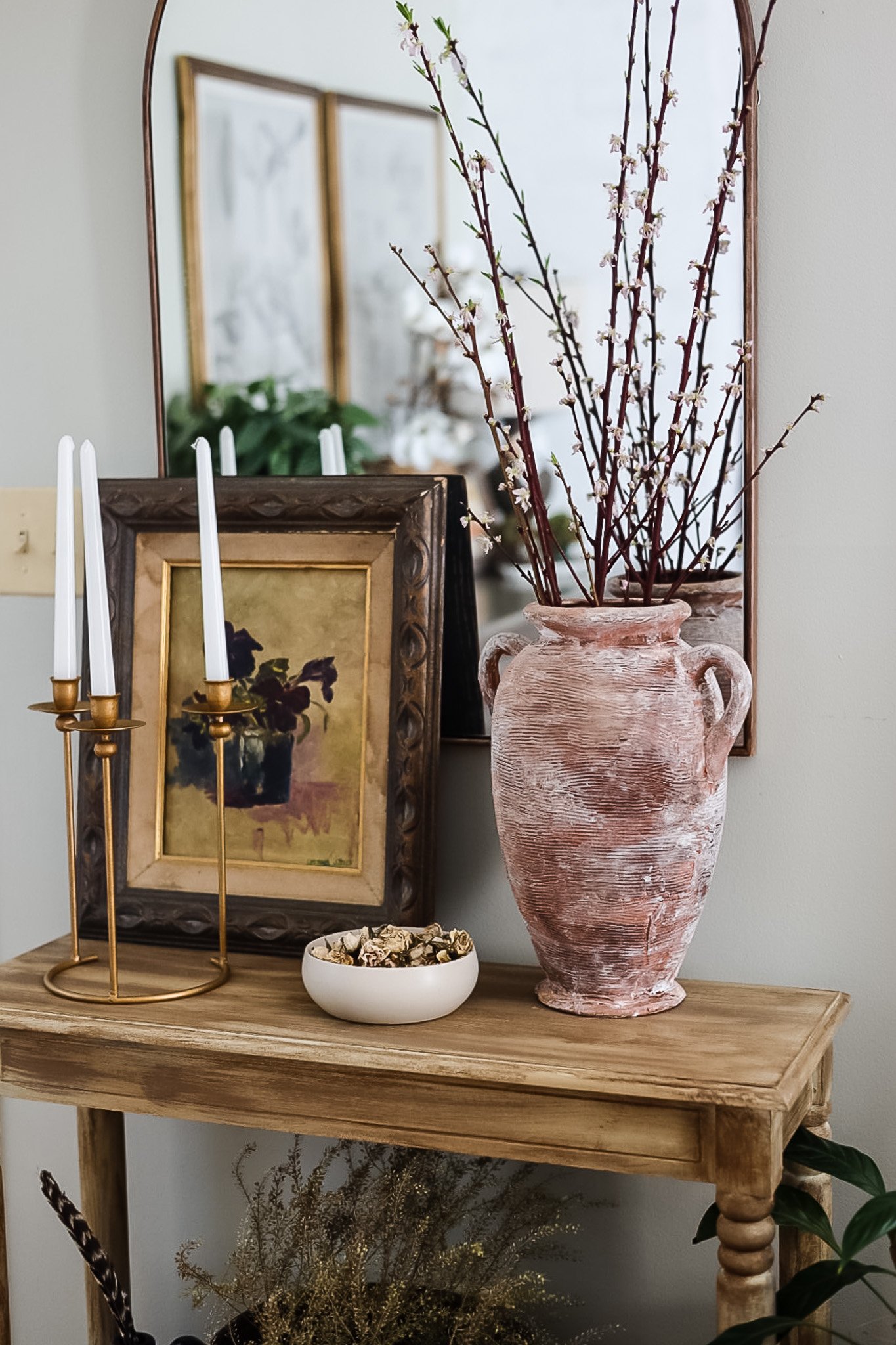 Thrift Your Way to a Cozy Home: How to Decorate with Thrifted Finds ...