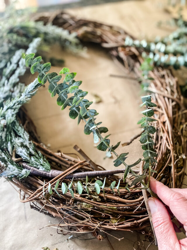 Coastal Charm Meets Holiday Magic: Create a Coastal-Inspired Wreath ...