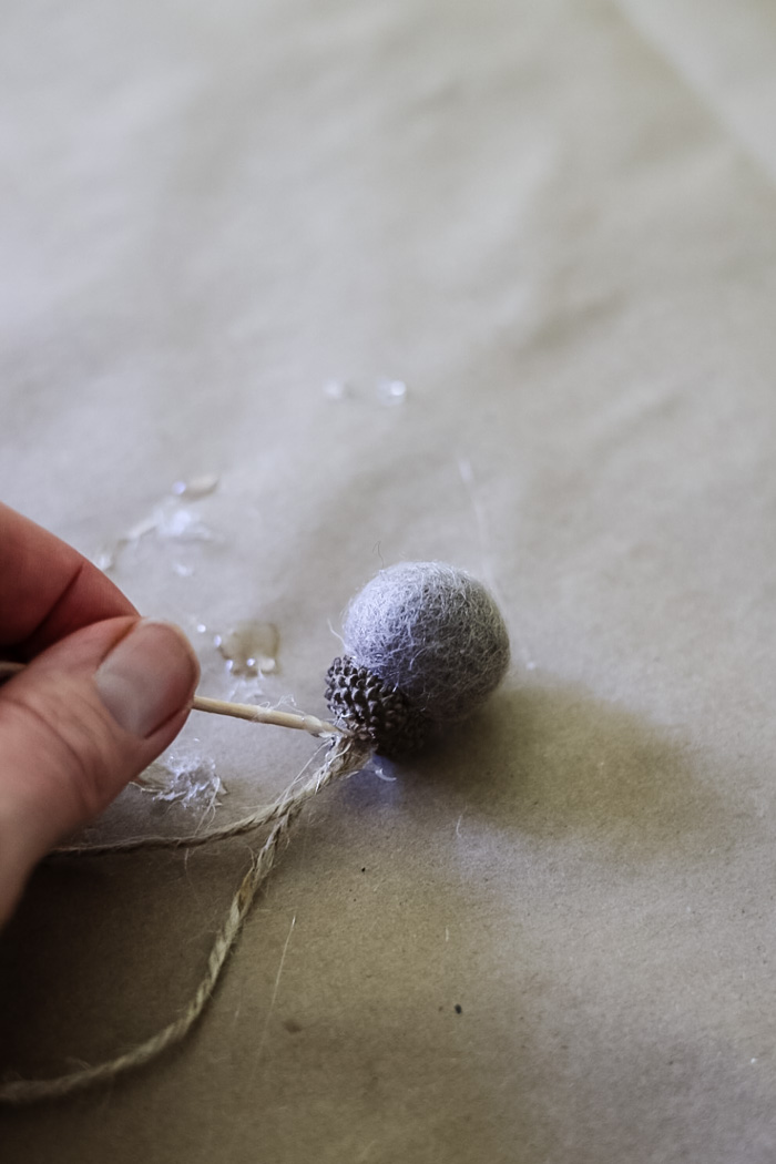 DIY Fall Decor: Crafting Easy Felt Acorns for Garland and Ornaments ...