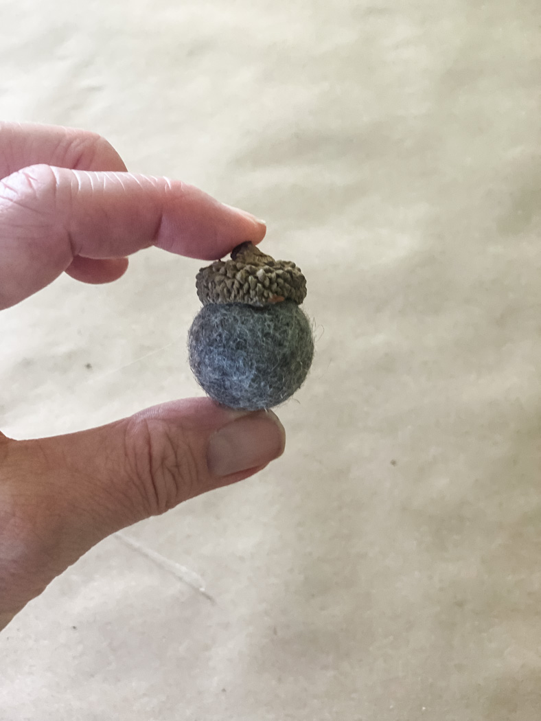 DIY Fall Decor: Crafting Easy Felt Acorns for Garland and Ornaments ...