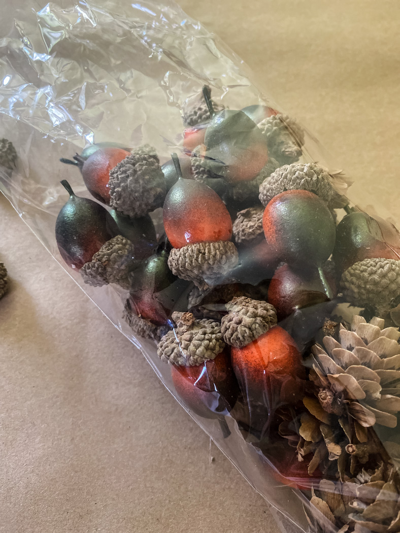 DIY Fall Decor: Crafting Easy Felt Acorns for Garland and Ornaments ...