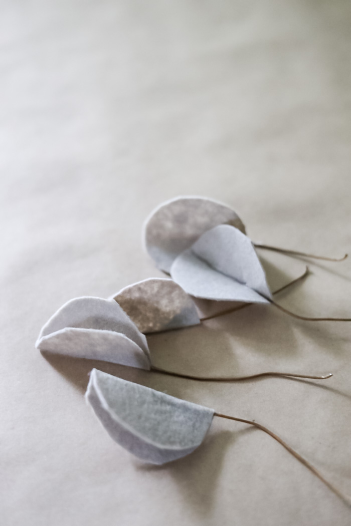 Felt Leaf Stems: A Quick and Easy Way to Add Fall Flair to Your Home ...