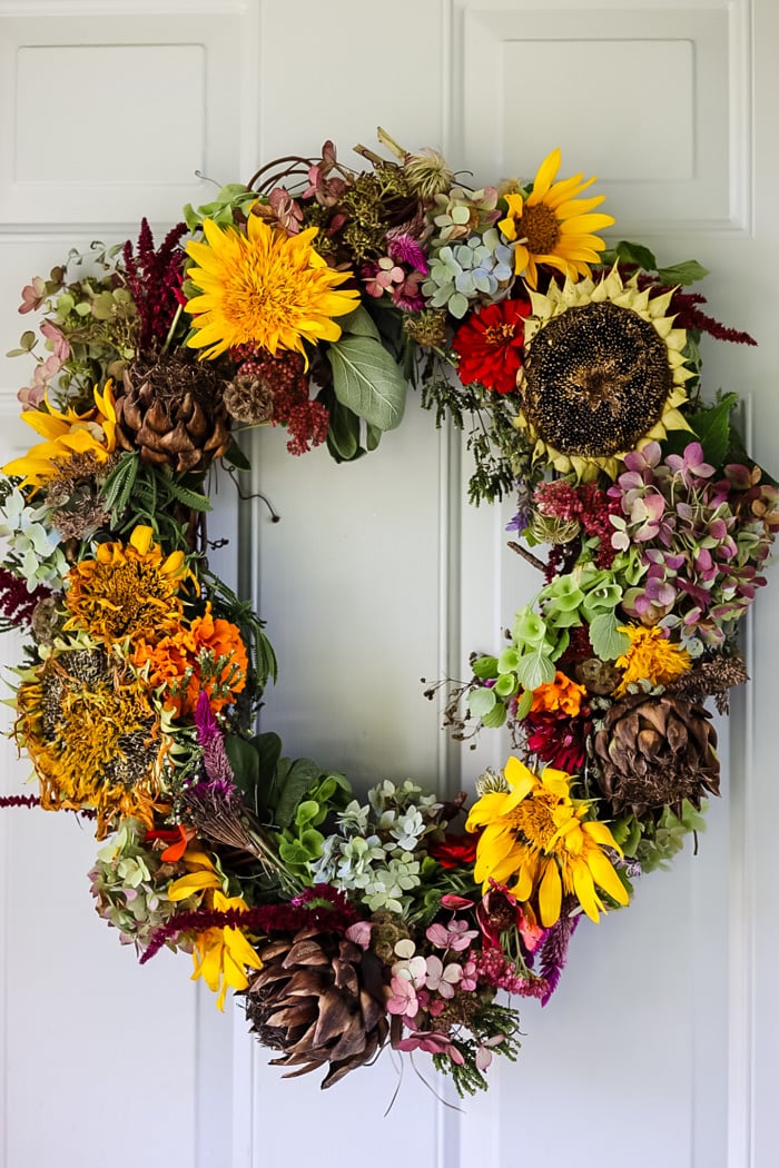 The Ultimate Guide to DIY Wreaths: 40 Creative Ideas - Cottage On ...