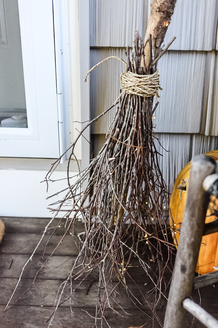 DIY Witch Broom: A Spooky Addition to Your Halloween Porch - Cottage On ...