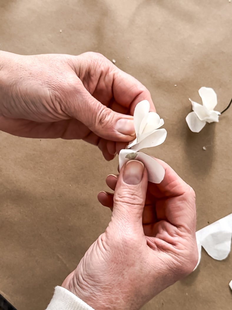 Shh, They're Not Real! Springtime Branches with DIY Paper Blossoms ...