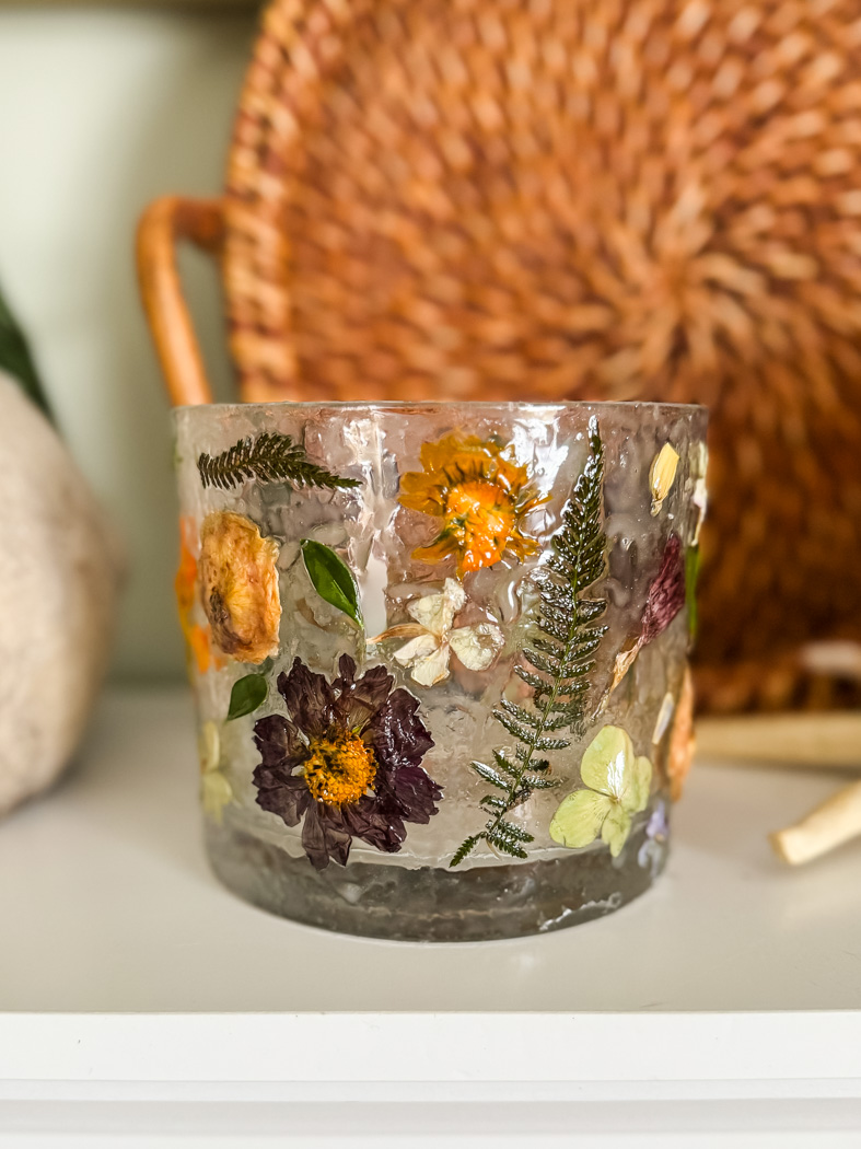 Pressed Flower Magic: Decoupage Your Way to Beautiful Vases - Cottage ...