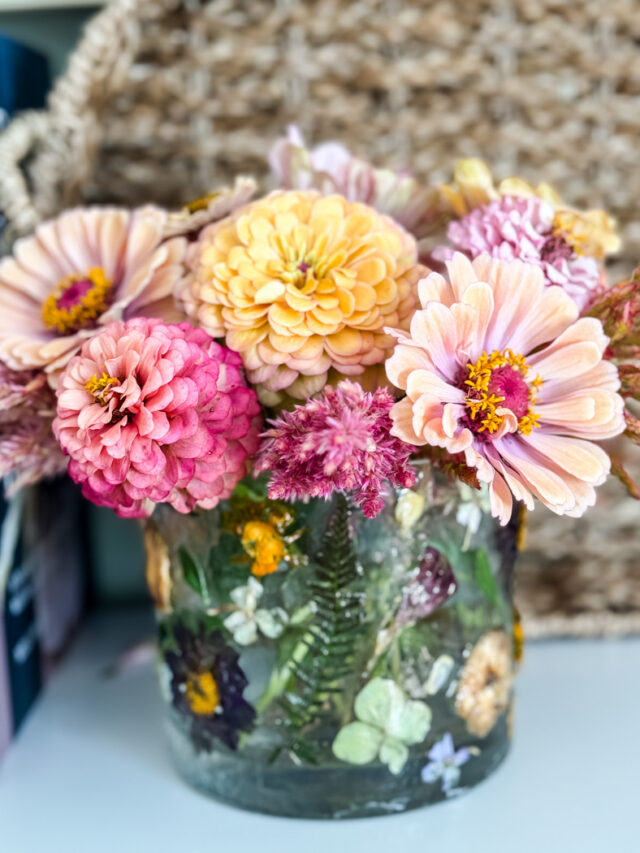 Pressed Flower Magic: Decoupage Your Way to Beautiful Vases - Cottage ...