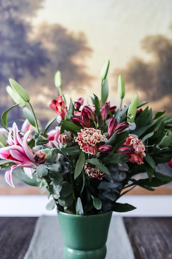 The Language of Love: Decoding the Meanings Behind Flowers - Cottage On ...