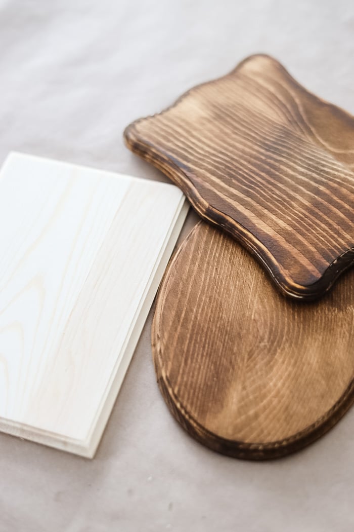 Vintage Vibes: Crafting Decoupage Plaques with Pressed Flowers ...