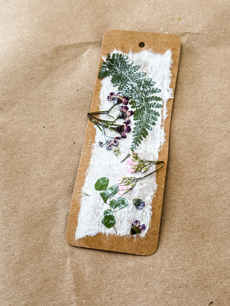 How to Make Pressed Flower Bookmarks: A DIY for Book Lovers - Cottage ...