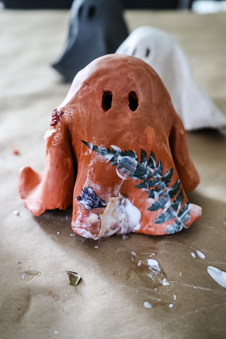 Clay Ghosts: A Charming Dried Flower DIY for Fall - Cottage On Bunker Hill