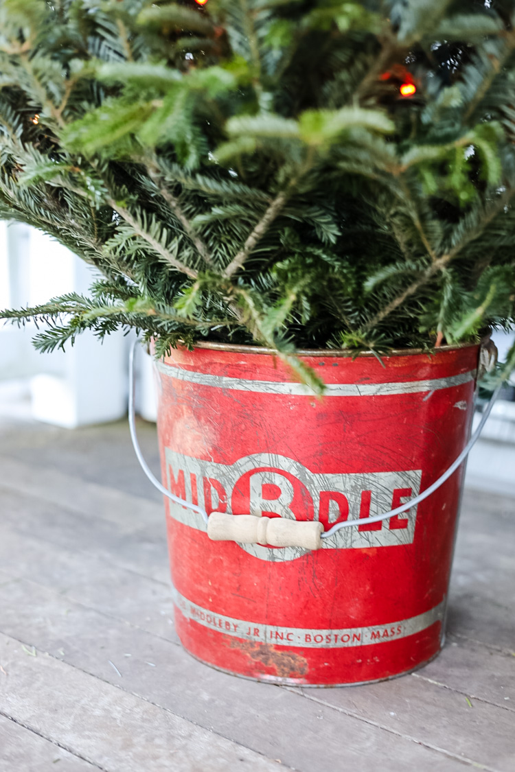 Classic Christmas Colors: A Rustic Red & White Porch Tour - Cottage On ...